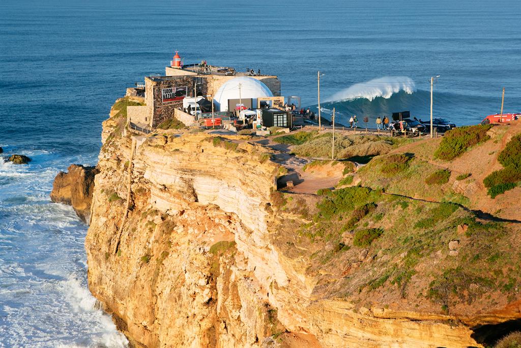 Boardriding | News | Official Competition Window for TUDOR Nazaré Big ...