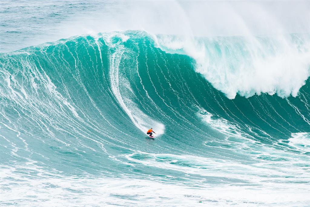 Boardriding | News | Official Competition Window for TUDOR Nazaré Big ...