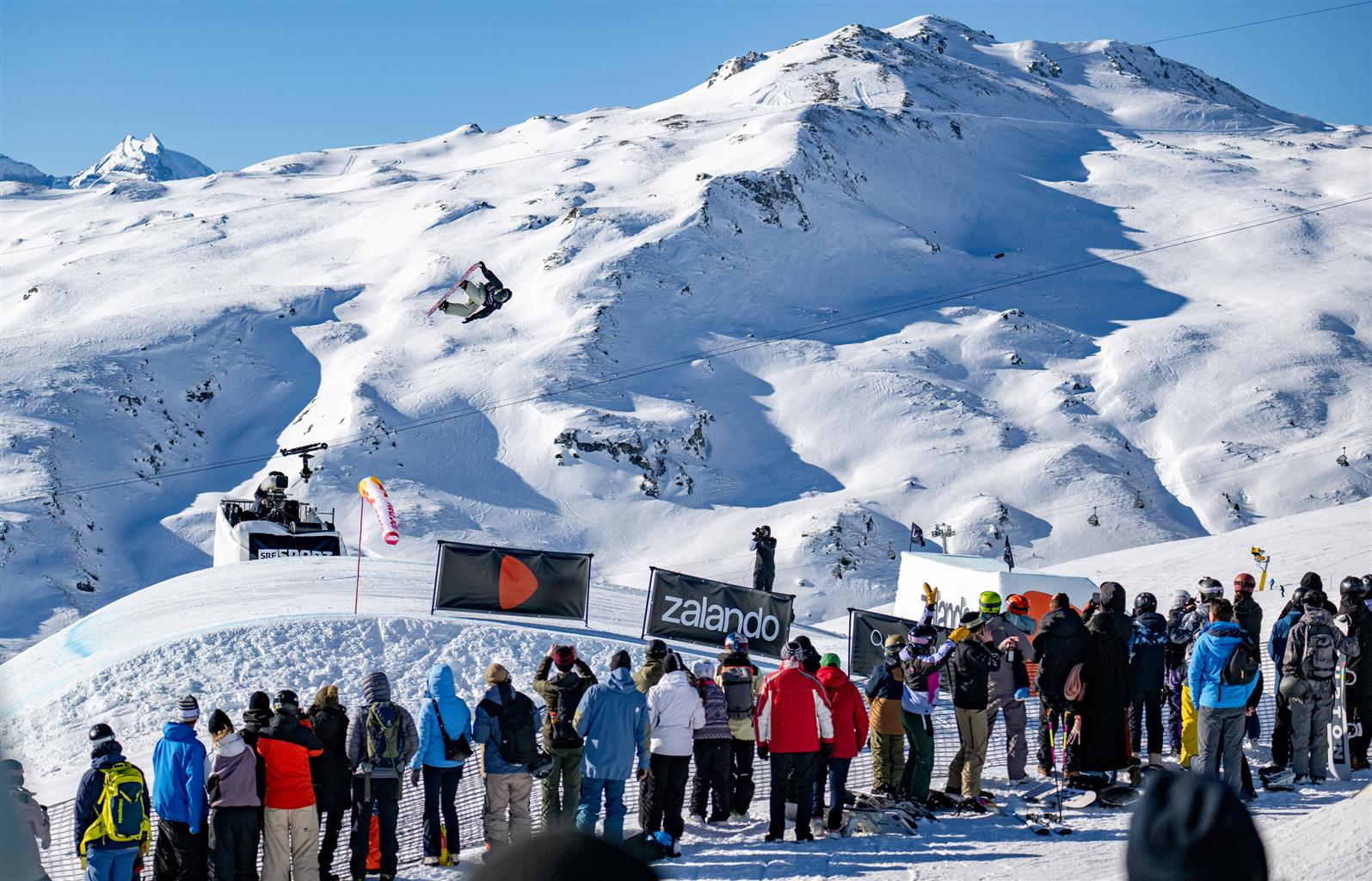 Boardriding | News | 2025 LAAX OPEN Slopestyle Snowboard Champions Crowned