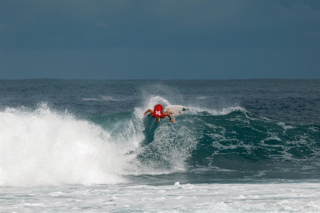 Boardriding | News | Tya Zebrowski and Kauli Vaast Win 2025 TOA Pro QS ...