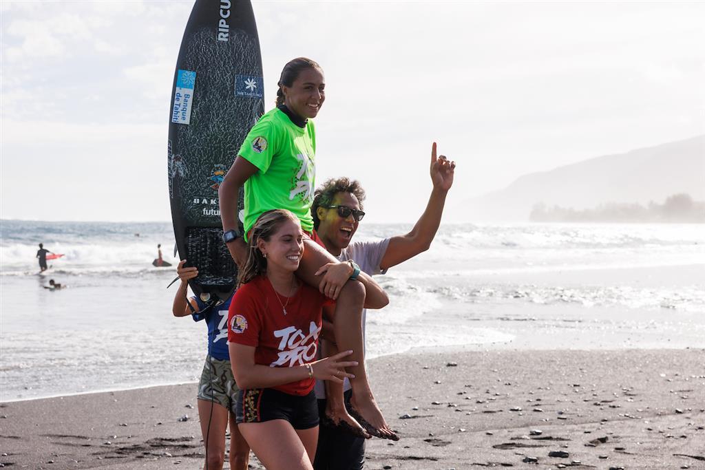 Boardriding | News | Tya Zebrowski and Kauli Vaast Win 2025 TOA Pro QS ...