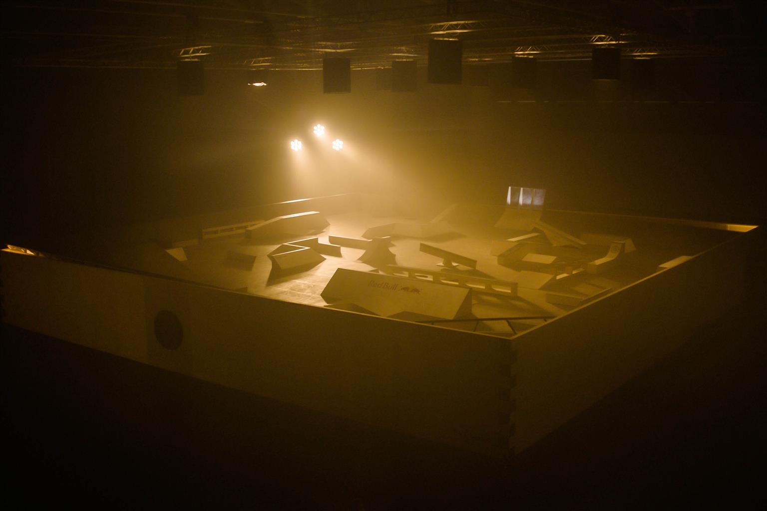 Boardriding | News | VIDEO ALERT: Enter The Maze, a hydraulic tilting ...